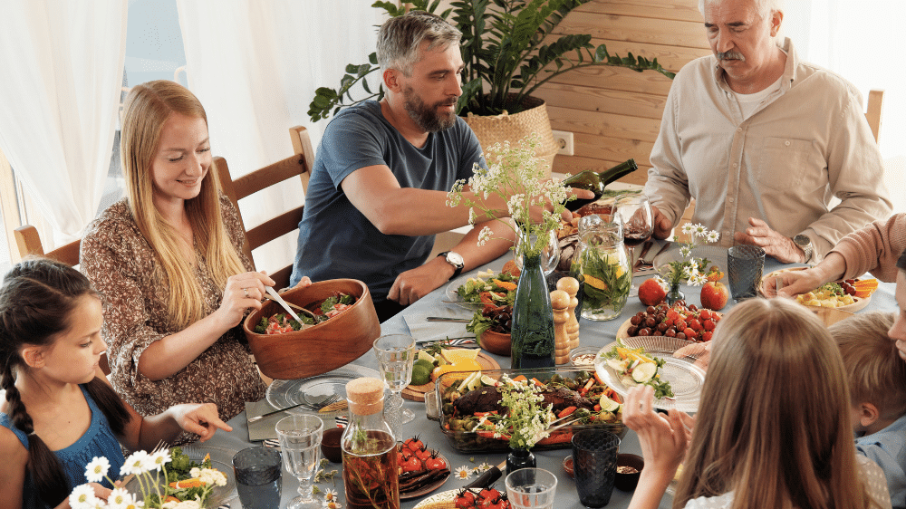 Family relationships at the holidays - myTherapist©